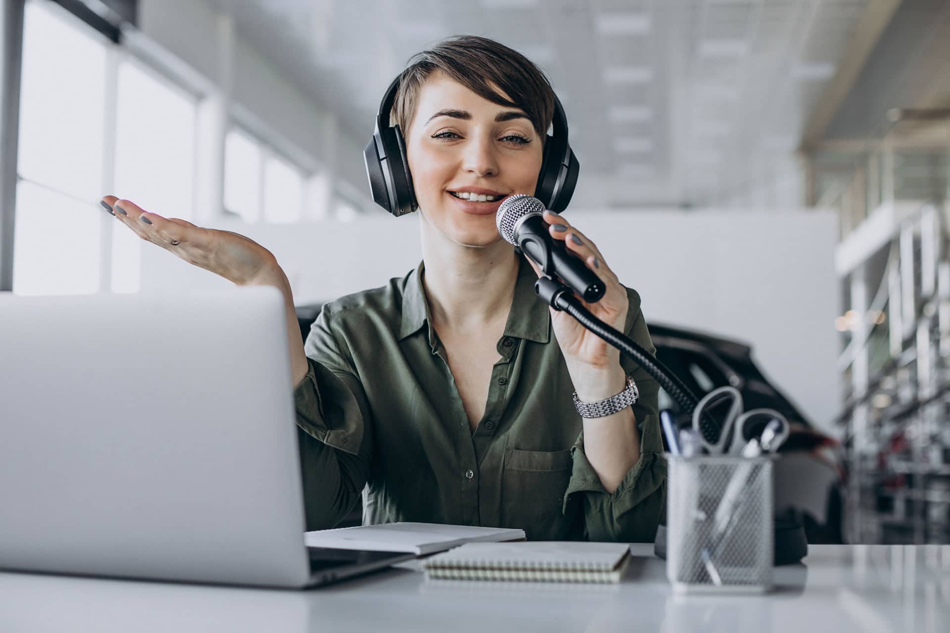 A Small Guide On How To Add Voice over To PowerPoint Visual Spiders